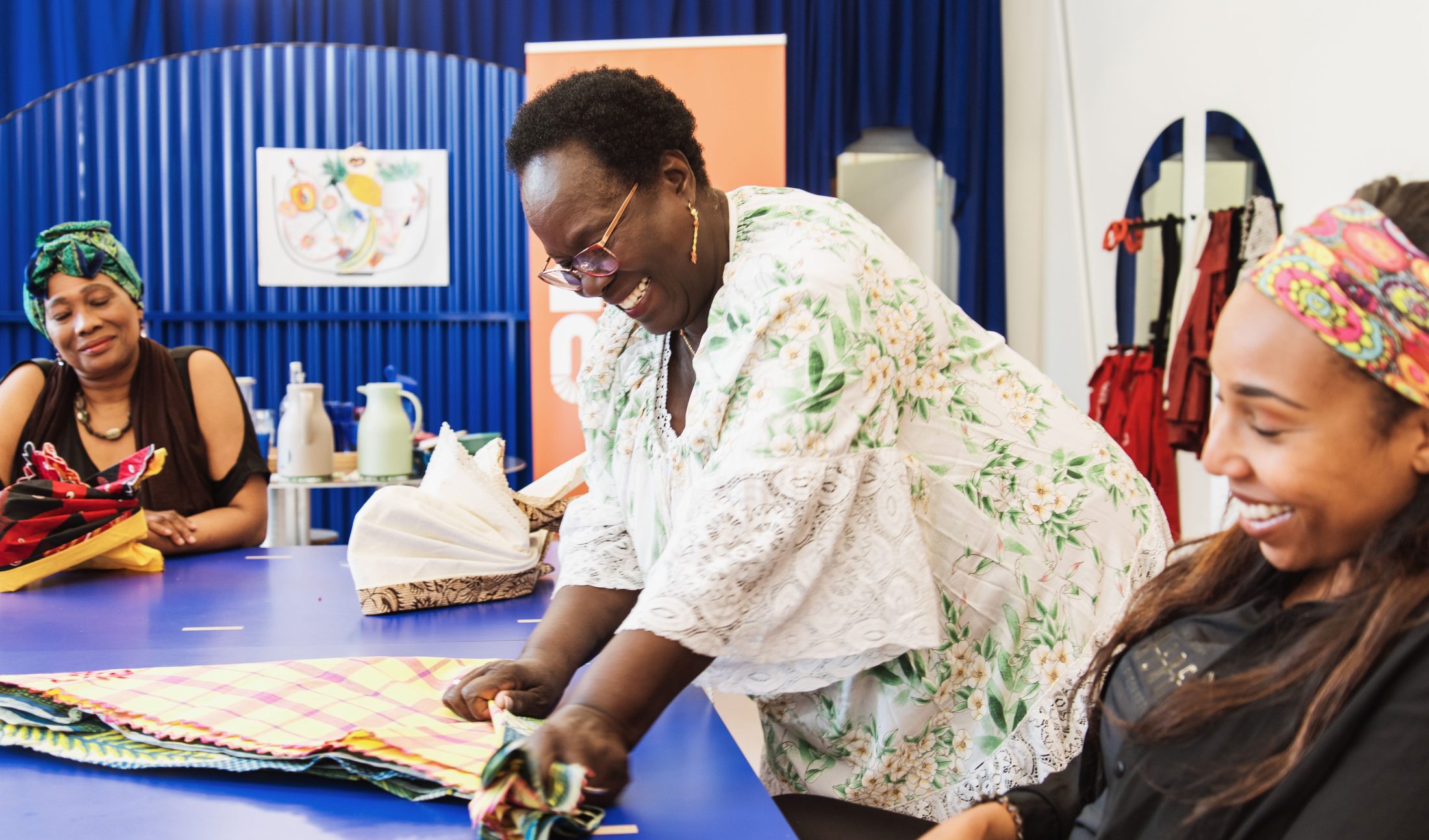 TAILORS AND WEARERS - DDA